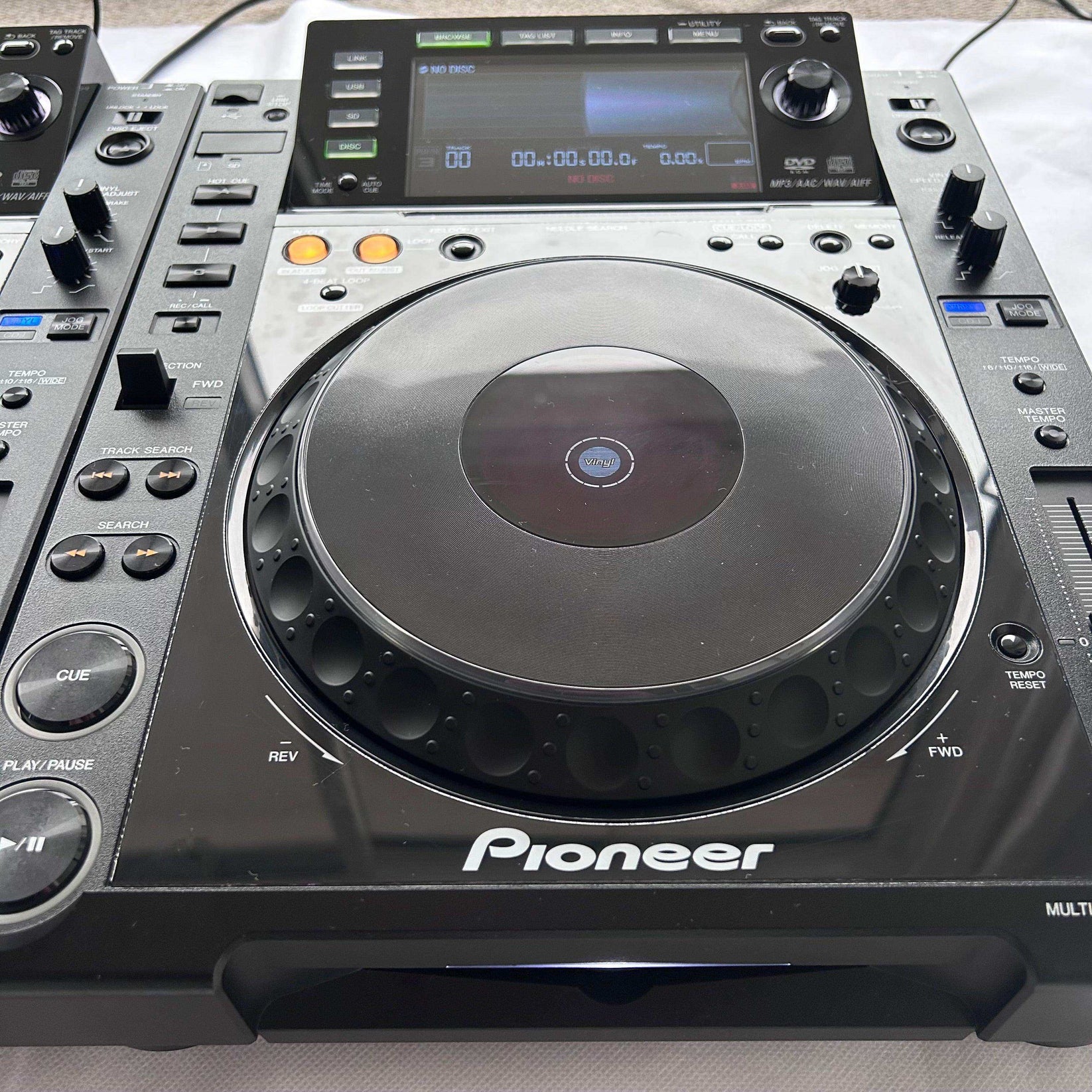 Pioneer CDJ 2000 Pair - Used DJ Players - FREE 24H Shipping – Turntable ...